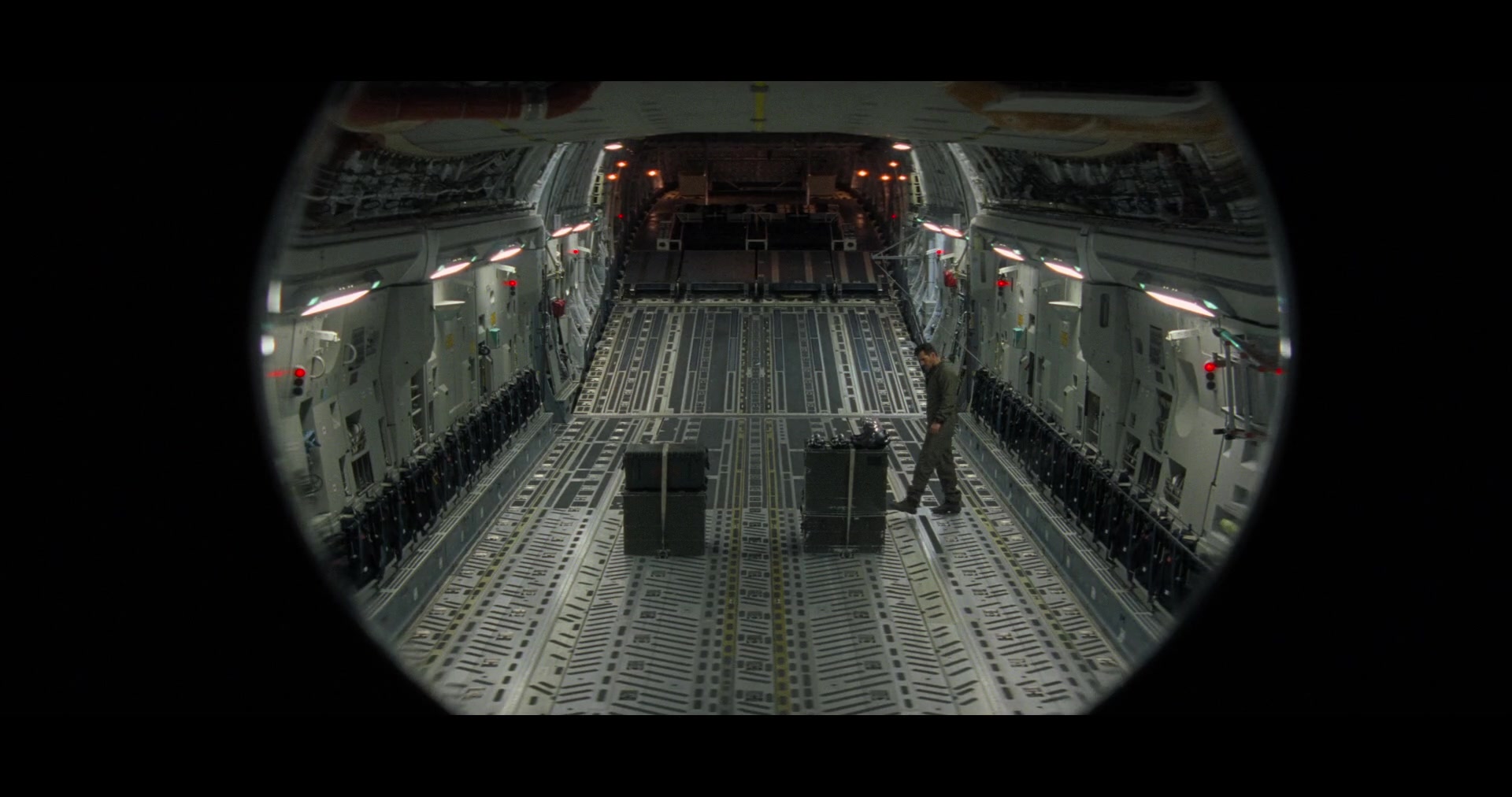 Screen Captures - MissionImpossibleFallout 036 - Mr. Cavill Photo Gallery